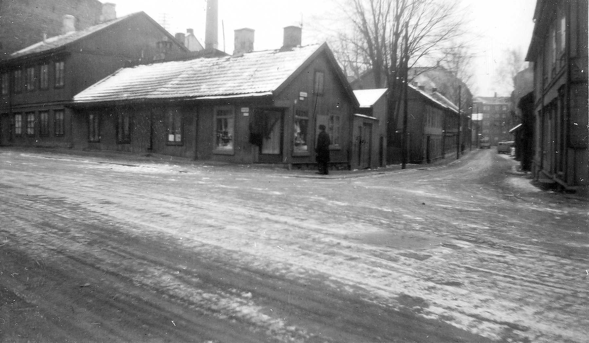 Bebyggelse og gatemiljø i Kolstadgata, sett fra Sørligata, på Tøyen i ...