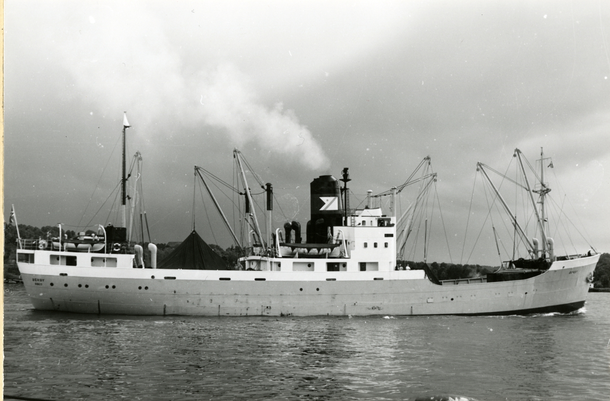 D/S 'Berby' (b. 1950, Moss Verft & Dokk, Moss, 1177 brt.), - i Oslo ...