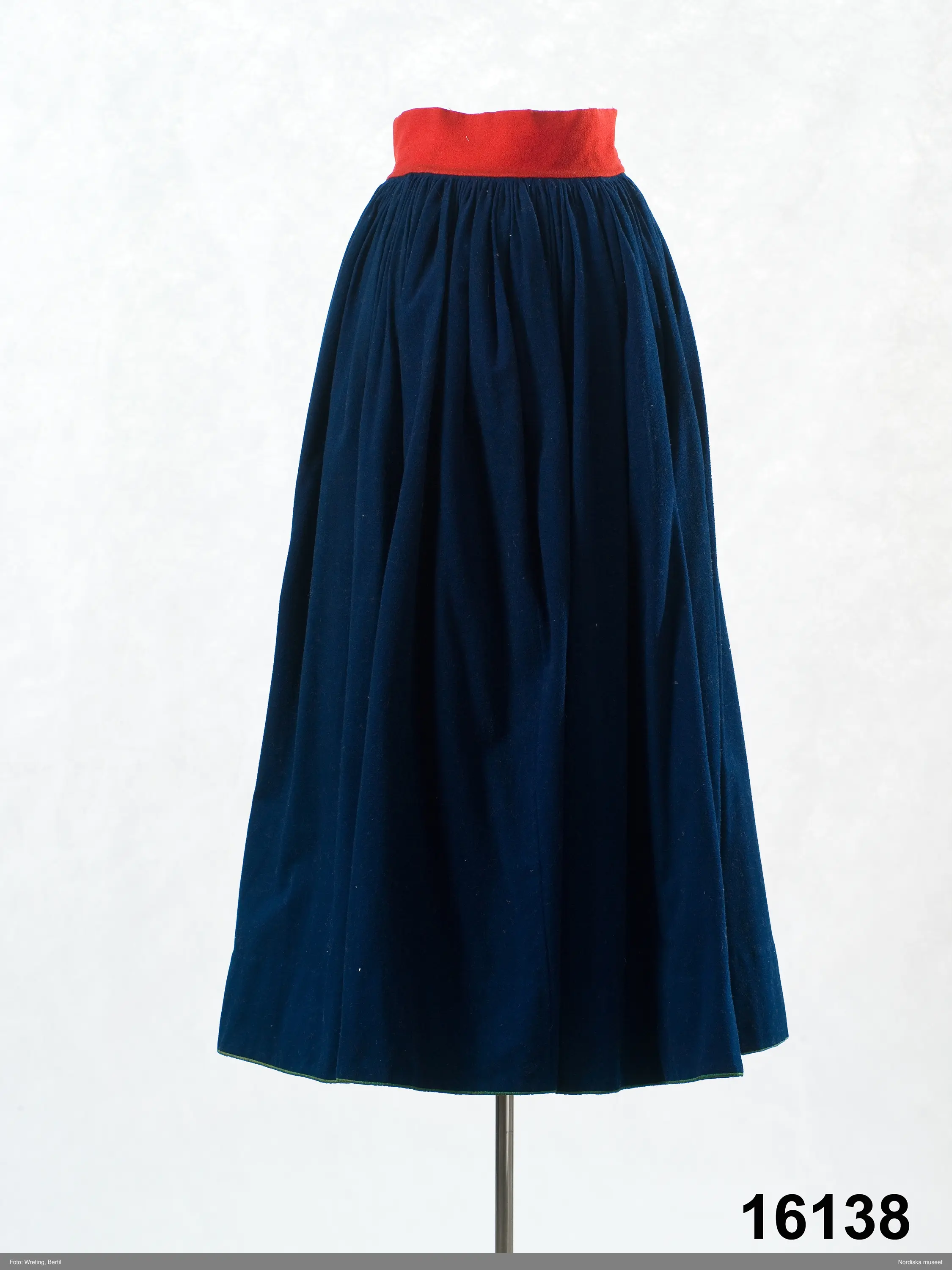 Kjol - Nordiska museet / DigitaltMuseum